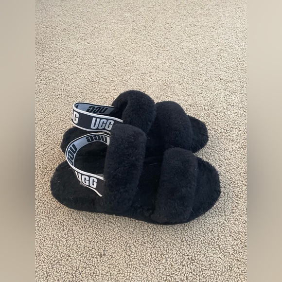 UGG | Shoes | Ugg Slippers | Poshmark